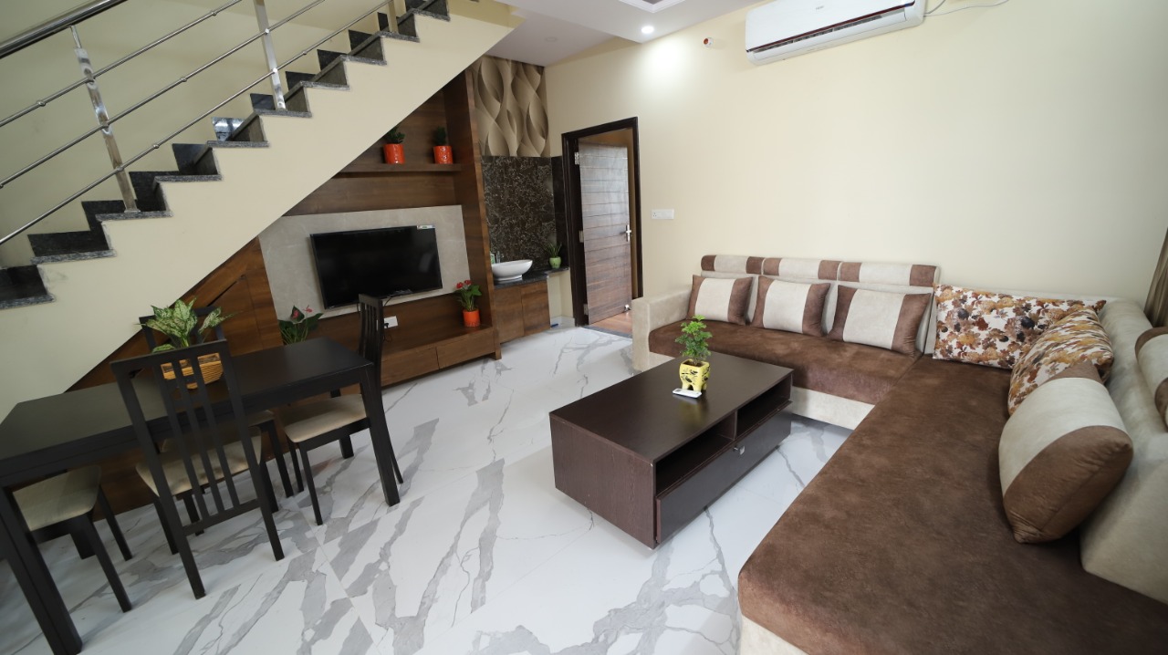 SWASTIK VILLA – Front Desk Architects