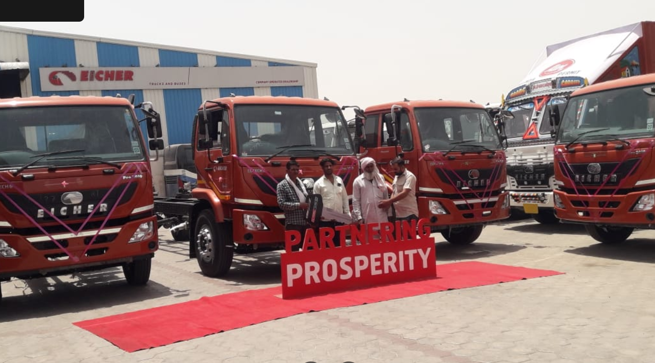 Eicher Trucks & Buses Mahela Showroom – Front Desk Architects